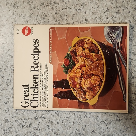 Vintage | Kitchen | 96s Vintage Chicken Cookbook Family Circle Great ...